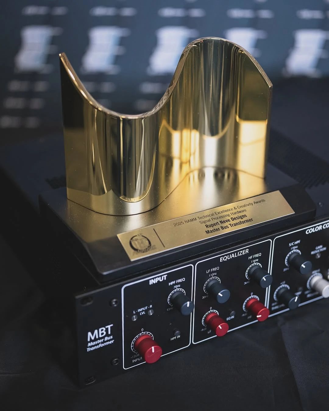 Rupert Neve Designs MBT总线多功能处理器荣获 2025 年 TEC 大奖 – YeahTone